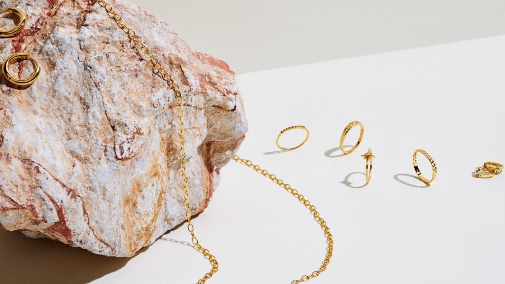 What is gold vermeil (and why are we obsessed?) - The Accessorize Blog